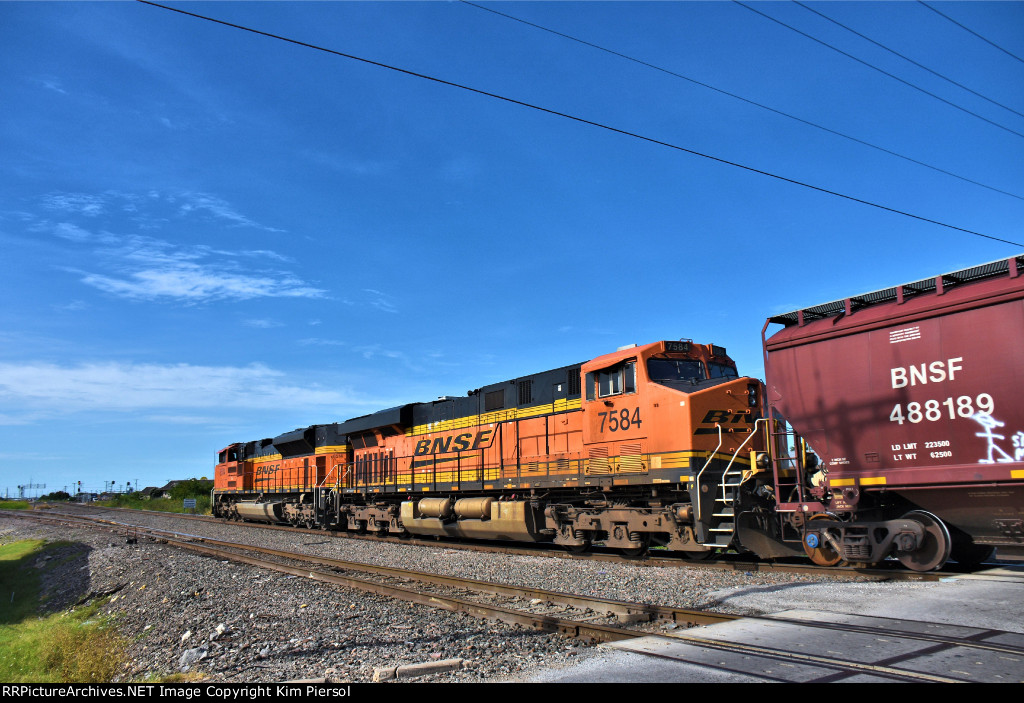 BNSF 7584 SB BNSF Fort Worth Sub